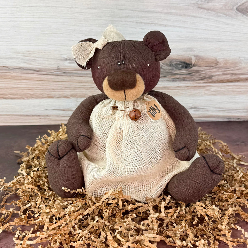 Tilly the Tattered Teddy – Honey and Me Collective