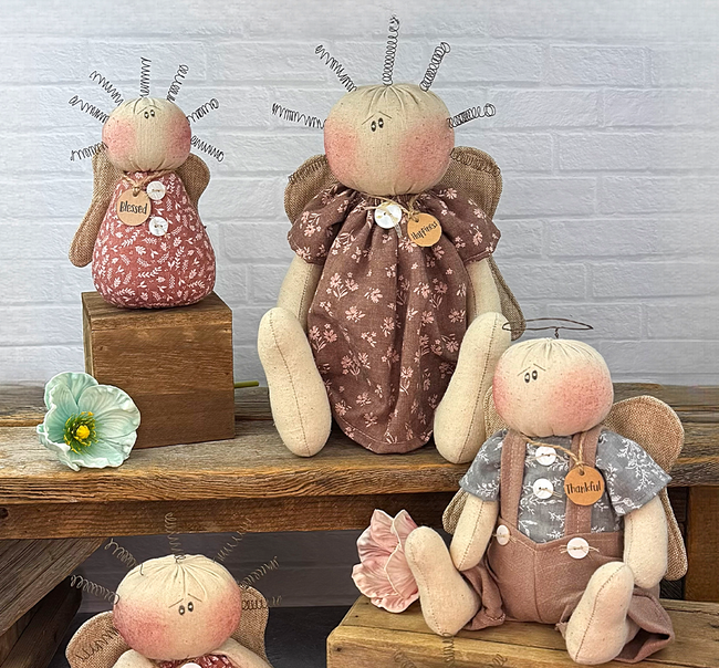 Cricket the Chicklet Large Ornament – Honey and Me Collective